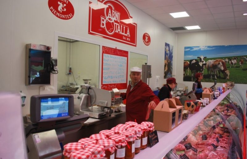 Carni Botalla inaugura un nuovo spaccio